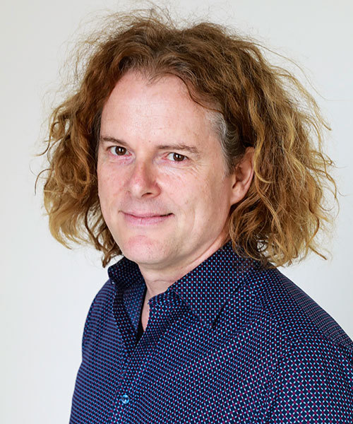 Prof. Dr. Jan L. Plass - FernUniversität in Hagen